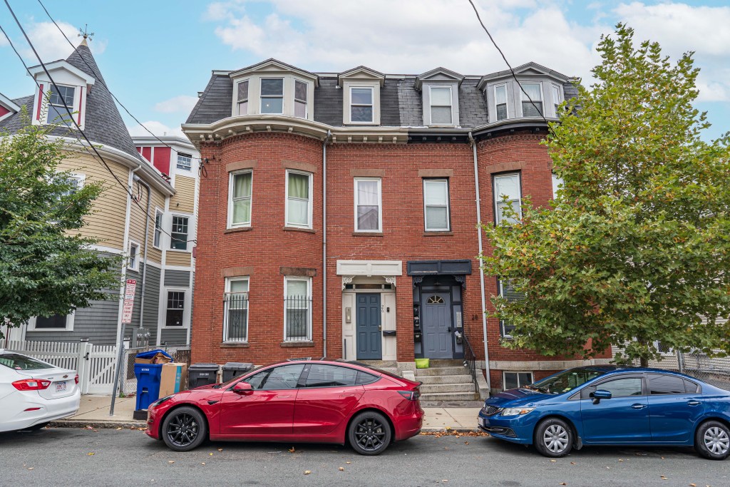 A Posh and Renovated Penthouse In A Brick Row House.